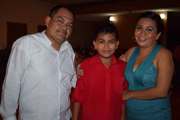 Celebran Finalizar la Primaria - Periódico El Orbe.