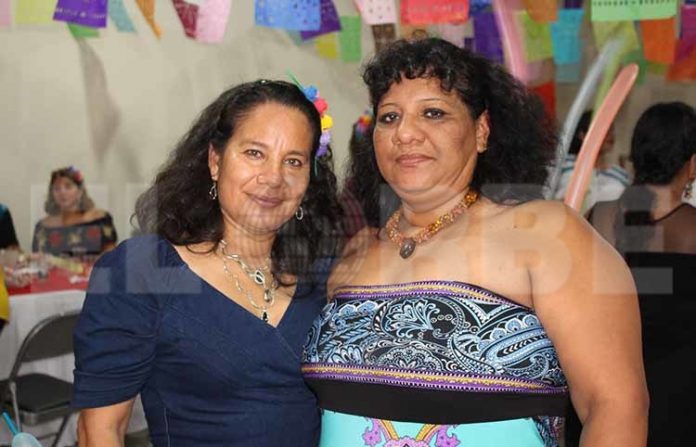 Celebró Cumpleaños - Periódico El Orbe.