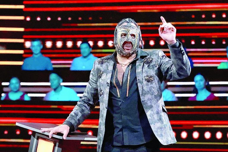 Fabiola Martínez “Desenmascara” al Escorpión Dorado - Periódico El Orbe.