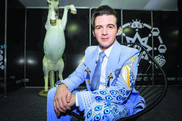 Drake Bell y Robe Grill Recrean Tacos de Espagueti - Periódico El Orbe.